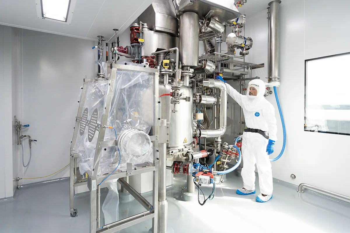 What is a CDMO? - AGC Pharma Chemicals